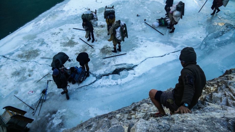 Ashwin Raghavan: Trekking the frozen Chadar Lake - Advensure Blog